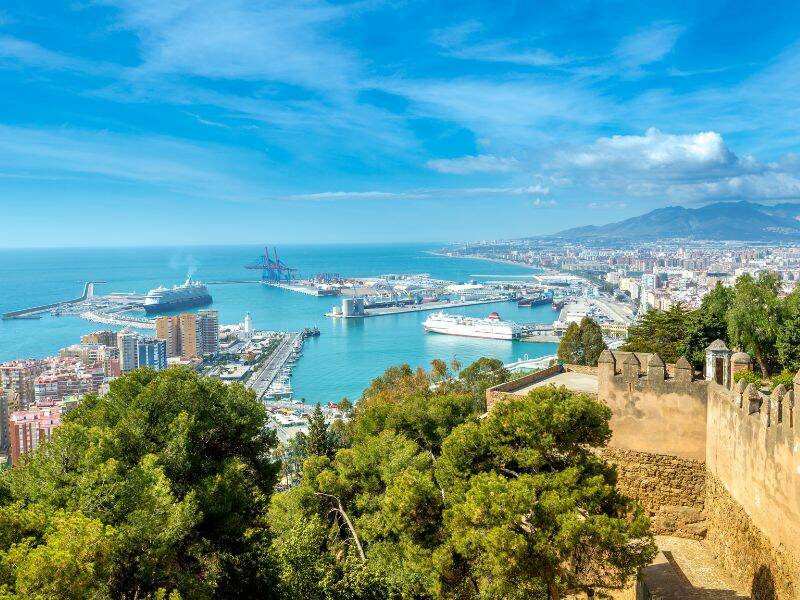 obóz językowy za granicą Malaga - Akademia Językowa - ATAS | ATAS